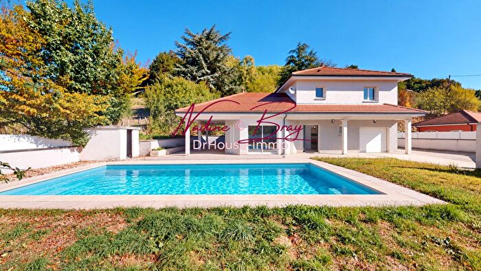 Saint-Clair-de-la-Tour : Maison 5 pièces à vendre