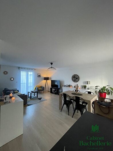 Appartement à louer - Marseille ème - 4 pièces - 3 chambres