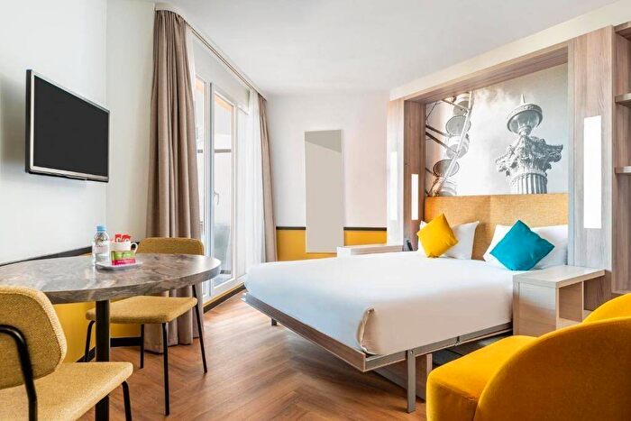 Appartement à louer - Peri-Brossolette, Montrouge - 1 pièce