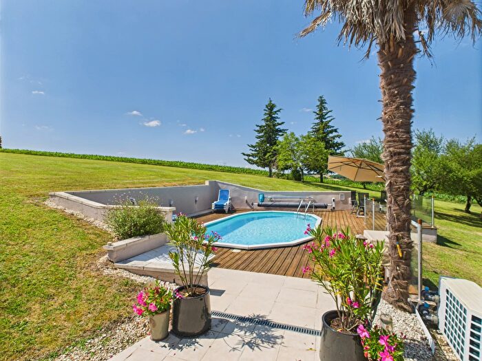 Maison à vendre - Nanteuil-Auriac-de-Bourzac - 5 pièces - 3 chambres