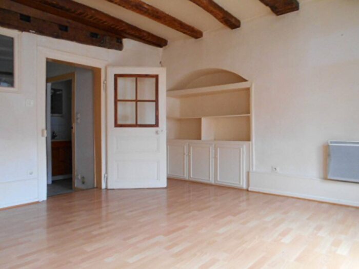 Appartement à louer - Centre Ville, Montbeliard - 2 pièces - 1 chambre