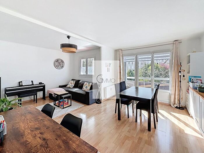Saint-Cyr-lécole, Gérard Philippe - Appartement 4 pièces à vendre