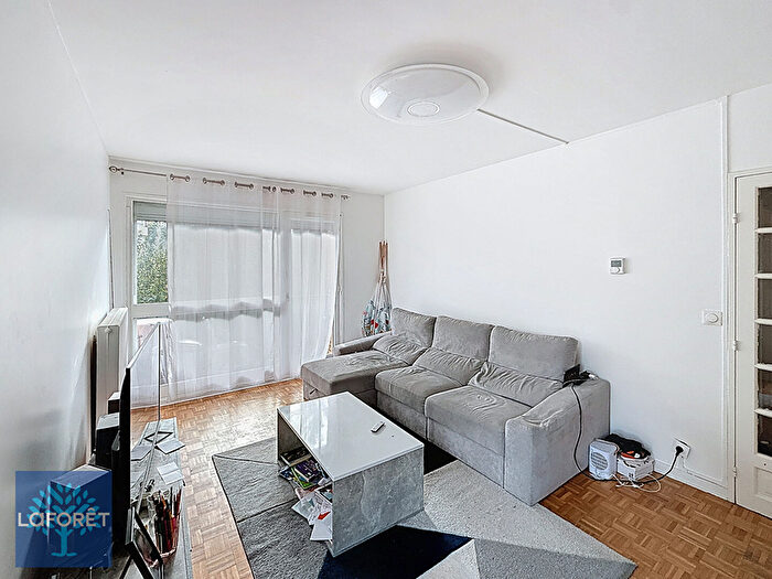 Appartement à louer - Maurepas, Centre-ville, Malmedonne - 3 pièces - 2 chambres