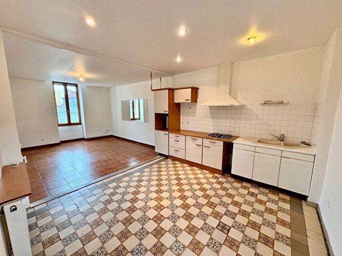 Appartement à louer - Centre Ville, Le Coteau - 4 pièces - 2 chambres