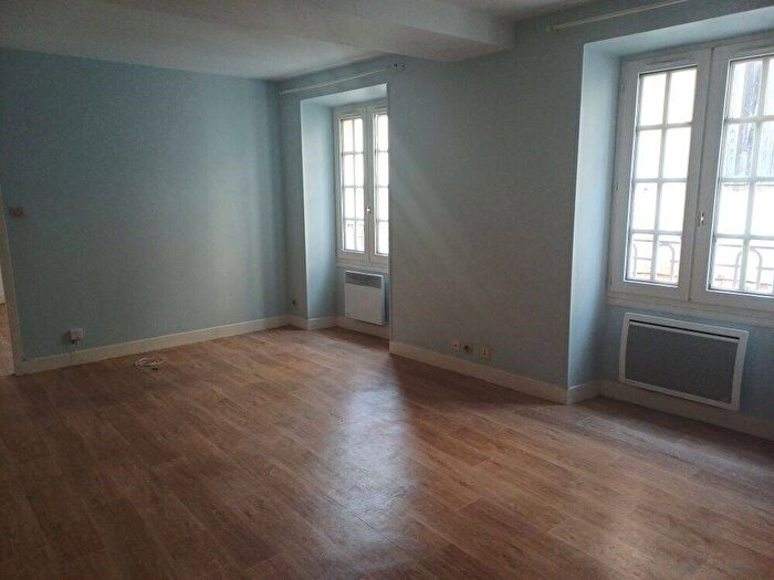 Appartement à louer - Centre Ville, Mont-de-Marsan - 2 pièces - 1 chambre