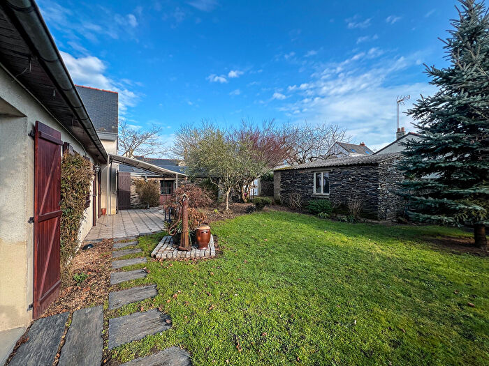 Maison à vendre - Les Ponts-de-Cé - 9 pièces - 6 chambres