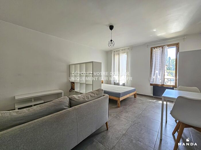 Appartement 1 pièce à louer à Neuilly-sur-Marne, Bourg ancien, Pré Fleuri, Rives de Neuilly