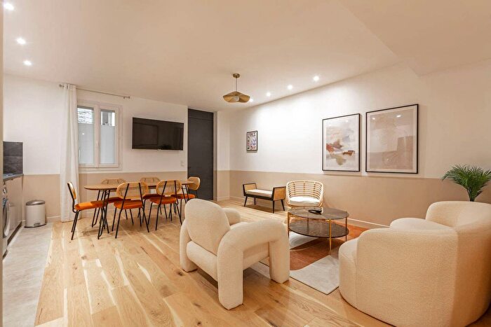 Appartement 4 pièces à Manin-Jaurès, Paris 19ème arrondissement, à louer