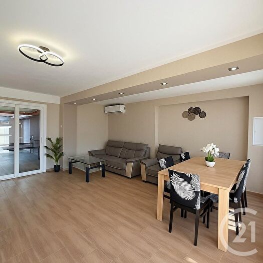 Maison à vendre - Canet-en-Roussillon, Méditerranée - 7 pièces - 6 chambres