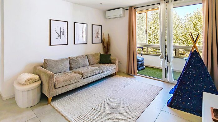 Appartement 3 pièces à vendre - Saint-Raphaël, Veyssières