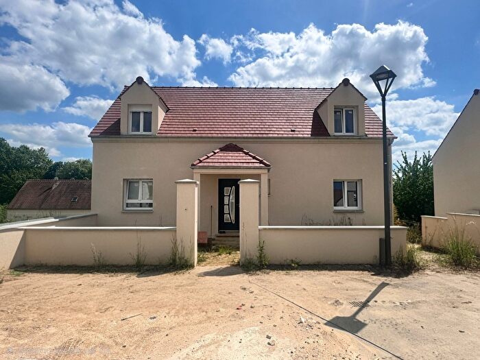 Maison 7 pièces à Pommiers, à vendre