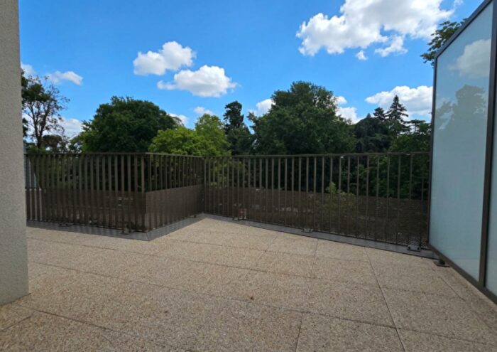 Appartement 5 pièces à La Riche, à vendre