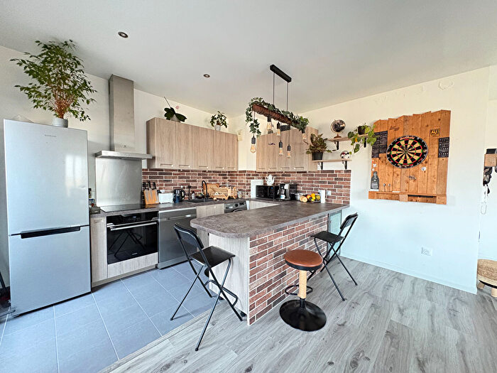 Appartement à vendre - Fresnes, Berny, Tourvoie - 2 pièces - 1 chambre