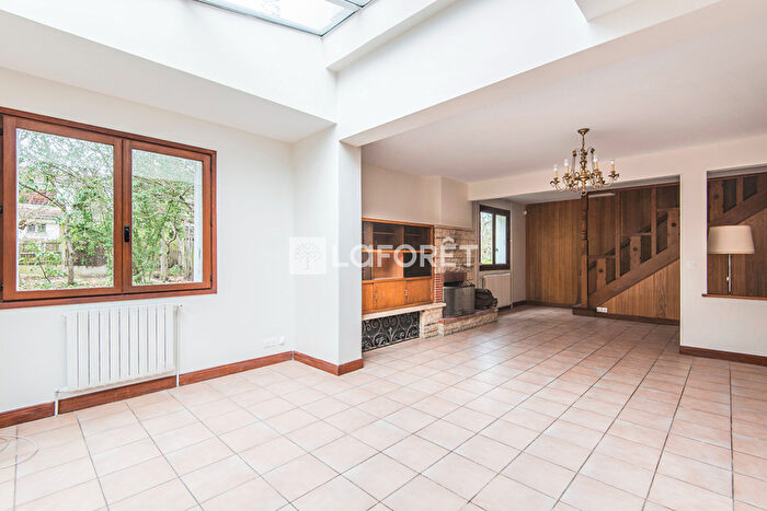 Maison 7 pièces à louer - La Celle-Saint-Cloud, La Chataigneraie