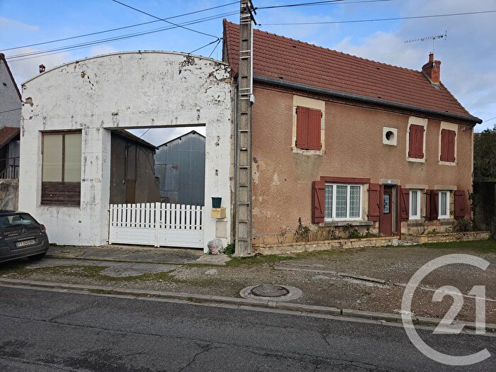 Maison à vendre - Saint-Pierre-le-Moûtier - 3 pièces - 1 chambre