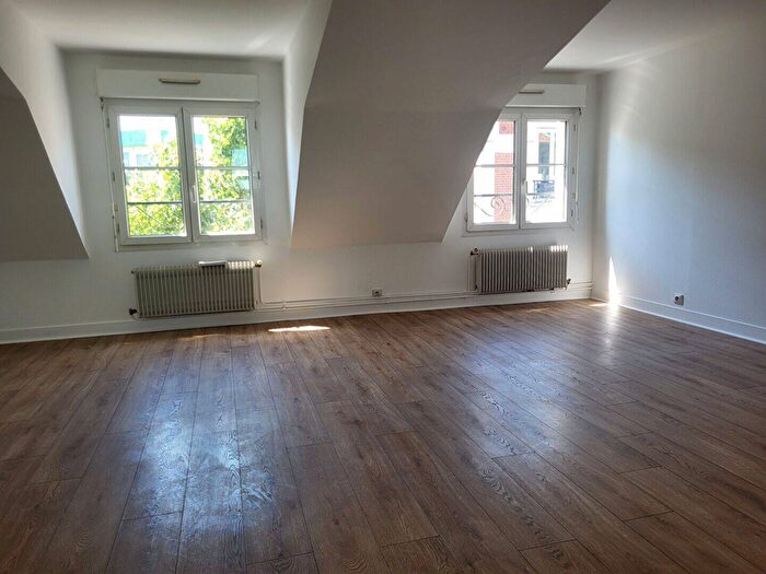 Appartement 3 pièces à louer à Porte Jaune, Garches