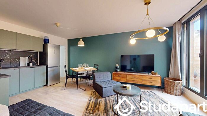 Appartement à louer - La Bastide, Bordeaux - 1 pièce - 4 chambres