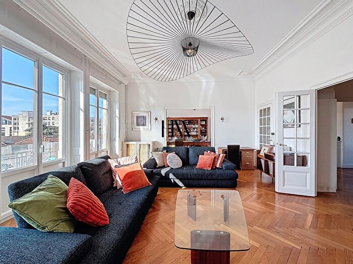 Appartement à vendre - Annemasse, Centre-ville - 7 pièces - 4 chambres