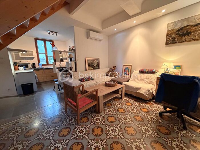 Appartement à vendre - Saint-Laurent-dAigouze - 3 pièces - 2 chambres