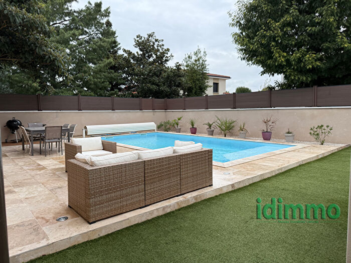 Maison à vendre - Saint-Priest, Village - 6 pièces - 4 chambres