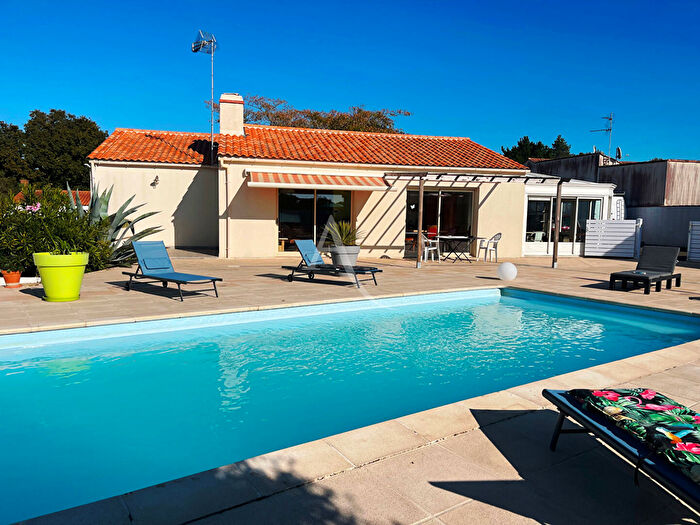 Maison 7 pièces à vendre - Saint-Révérend