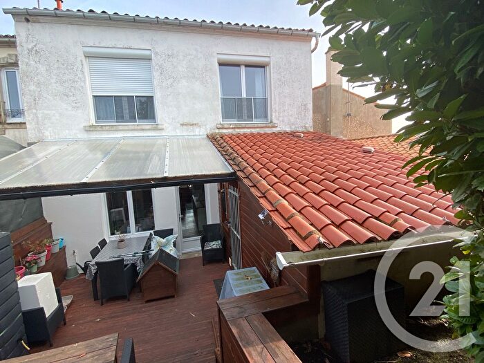 Maison à vendre - Lîle-dElle - 4 pièces - 3 chambres