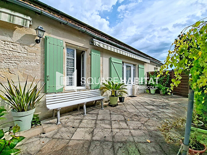 Sainte-Lheurine : Maison 6 pièces à vendre