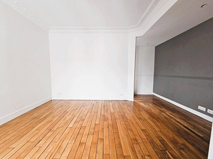 Appartement à louer - Didot-Porte de Vanves, Paris ème arrondissement - 2 pièces - 2 chambres