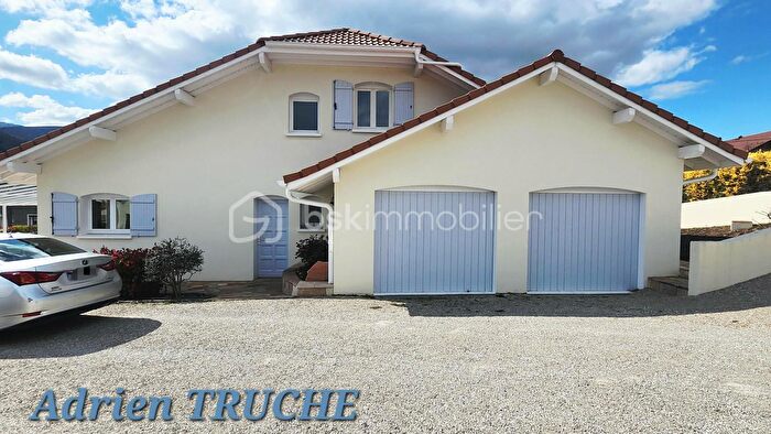 Maison 6 pièces à Vétraz-Monthoux, à vendre