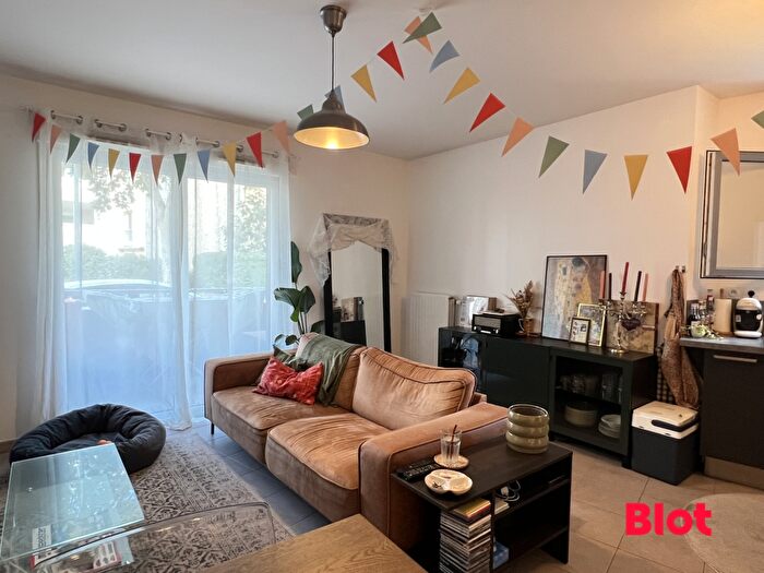Appartement 3 pièces à Quartiers Sud-Ouest, Alma, à vendre