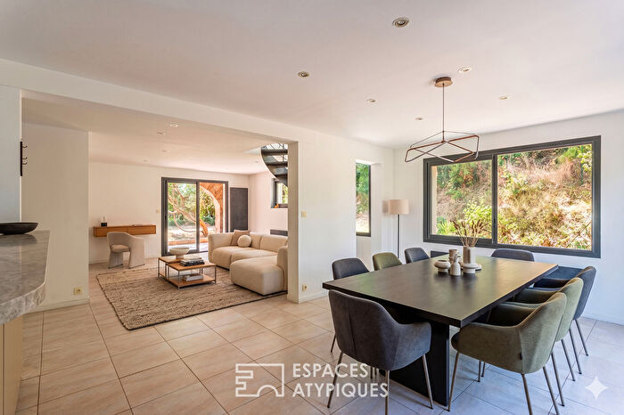 Toulon, Le Cap Brun, Le Petit Bois : Maison 9 pièces à vendre