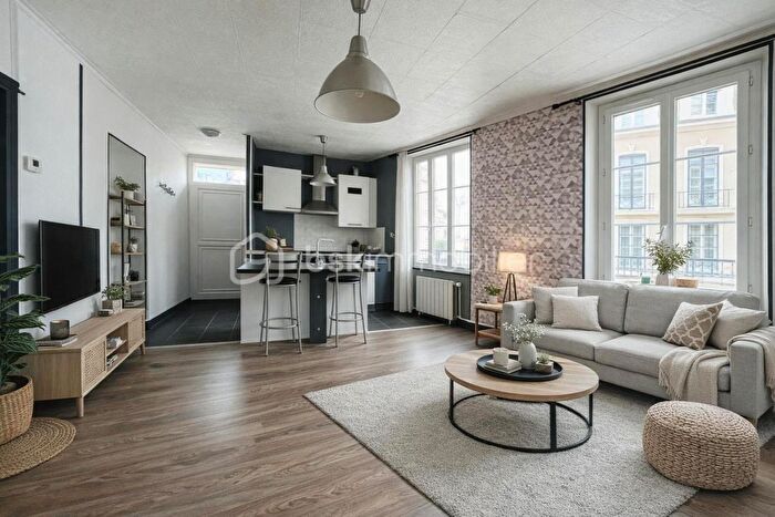 Appartement à vendre - Melun, Centre-ville - 2 pièces - 1 chambre