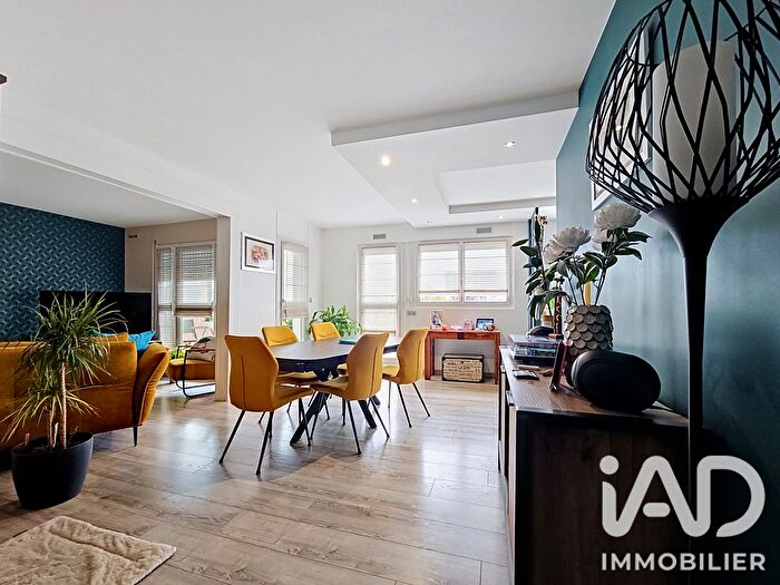 Plaisir, Ebisoires : Appartement 4 pièces à vendre