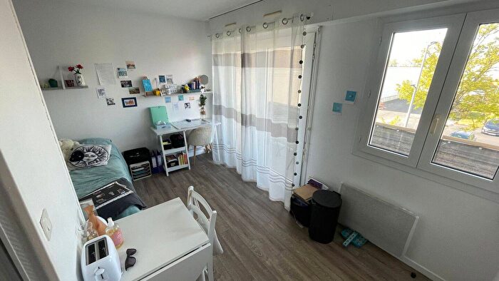 Appartement 1 pièce à Zone dActivité du Grand Large, Saint-Benoît, à louer