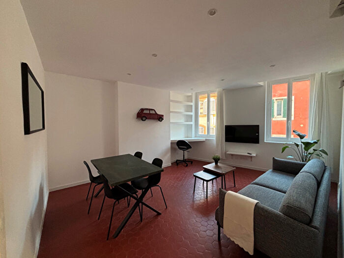 Appartement 3 pièces à louer à Marseille er, Noailles