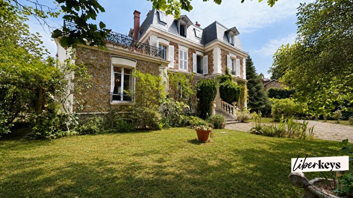 Maison 9 pièces à vendre à Vaucresson