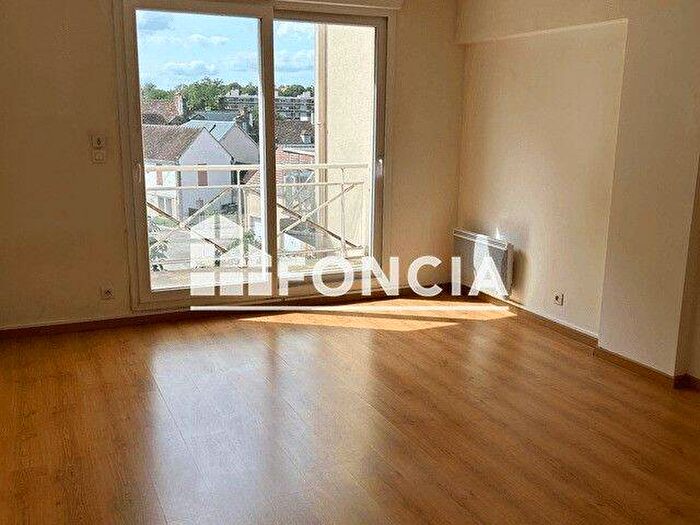 Centre Ville, Dreux - Appartement 2 pièces à louer