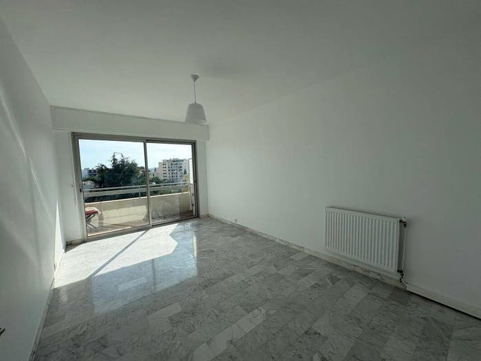 Cros de Cagnes-RN, Cagnes-sur-Mer : Appartement 1 pièce à louer