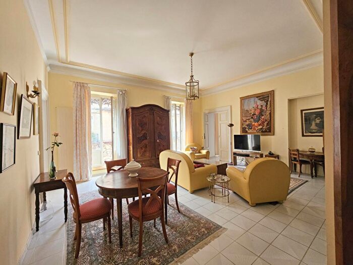 Appartement à vendre - Nîmes, Ecusson, Arènes - 5 pièces - 3 chambres