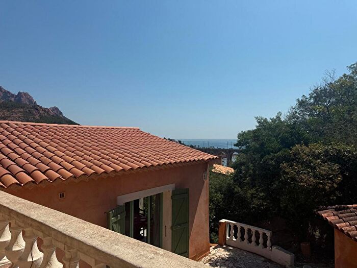 Appartement 4 pièces à vendre à Saint-Raphaël, Veyssières