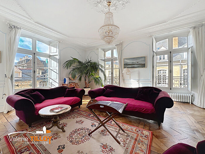 Appartement à vendre - Quartiers Centre, Centre-ville - 5 pièces - 3 chambres