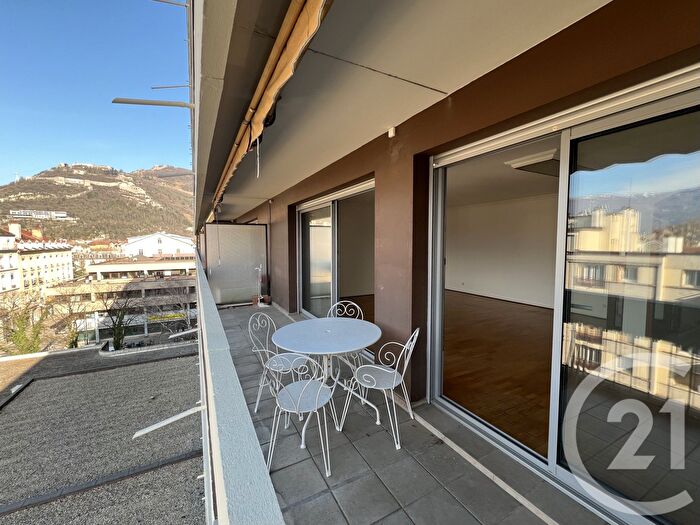 Appartement à louer - Grenoble, Notre-Dame, Mutualité - 4 pièces - 3 chambres