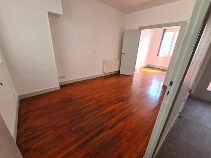 Appartement à louer - Clermont-Ferrand, Jaude, Fontgiève Saint-Alyre - 3 pièces - 2 chambres