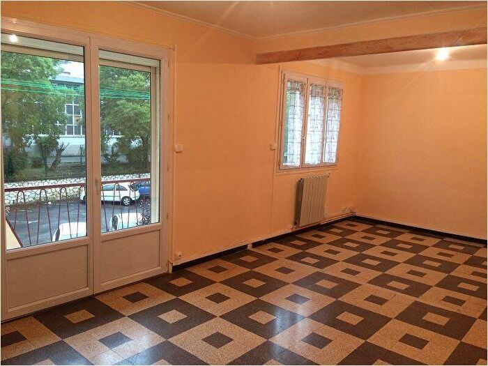 Appartement à louer - Croupillac-Clavières, Alès - 4 pièces - 2 chambres