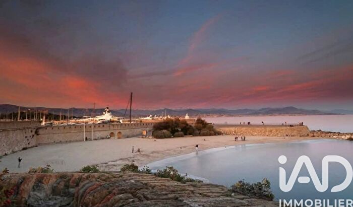 Appartement à vendre - Antibes, Juan-les-Pins, Le Cap - 2 pièces - 1 chambre