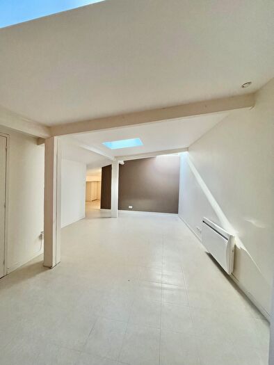 Appartement à louer - Toulouse, Saint-Sernin - 3 pièces - 1 chambre