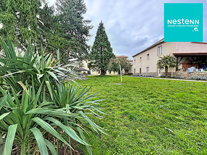 Maison à vendre - Montbrison, Centre-ville - 5 pièces - 3 chambres