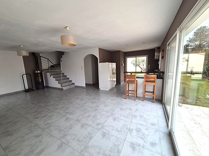 Maison à vendre - Jonquerettes - 4 pièces - 3 chambres