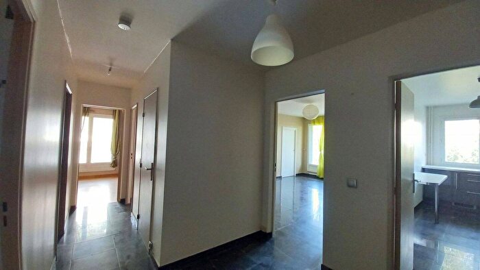 Appartement à louer - Cressely et Buisson, Magny-les-Hameaux - 4 pièces - 3 chambres