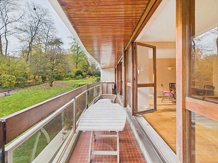 Appartement à vendre - Saint-Cloud, Fouilleuse, Val dOr - 3 pièces - 2 chambres